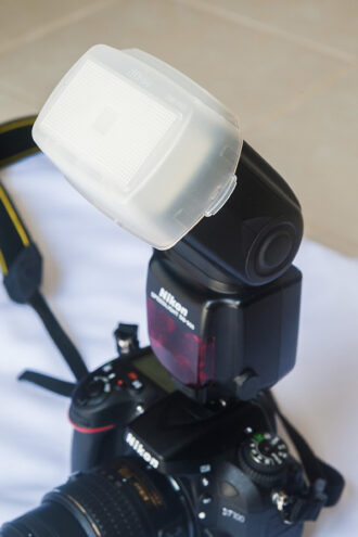 Basics Camera Flash and Speedlight explained with EXAMPLES.