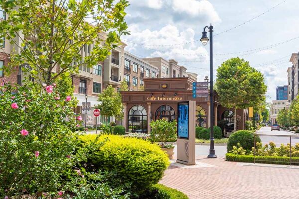 Best outdoor photoshoot locations in Alpharetta GA, parks, Avalon.